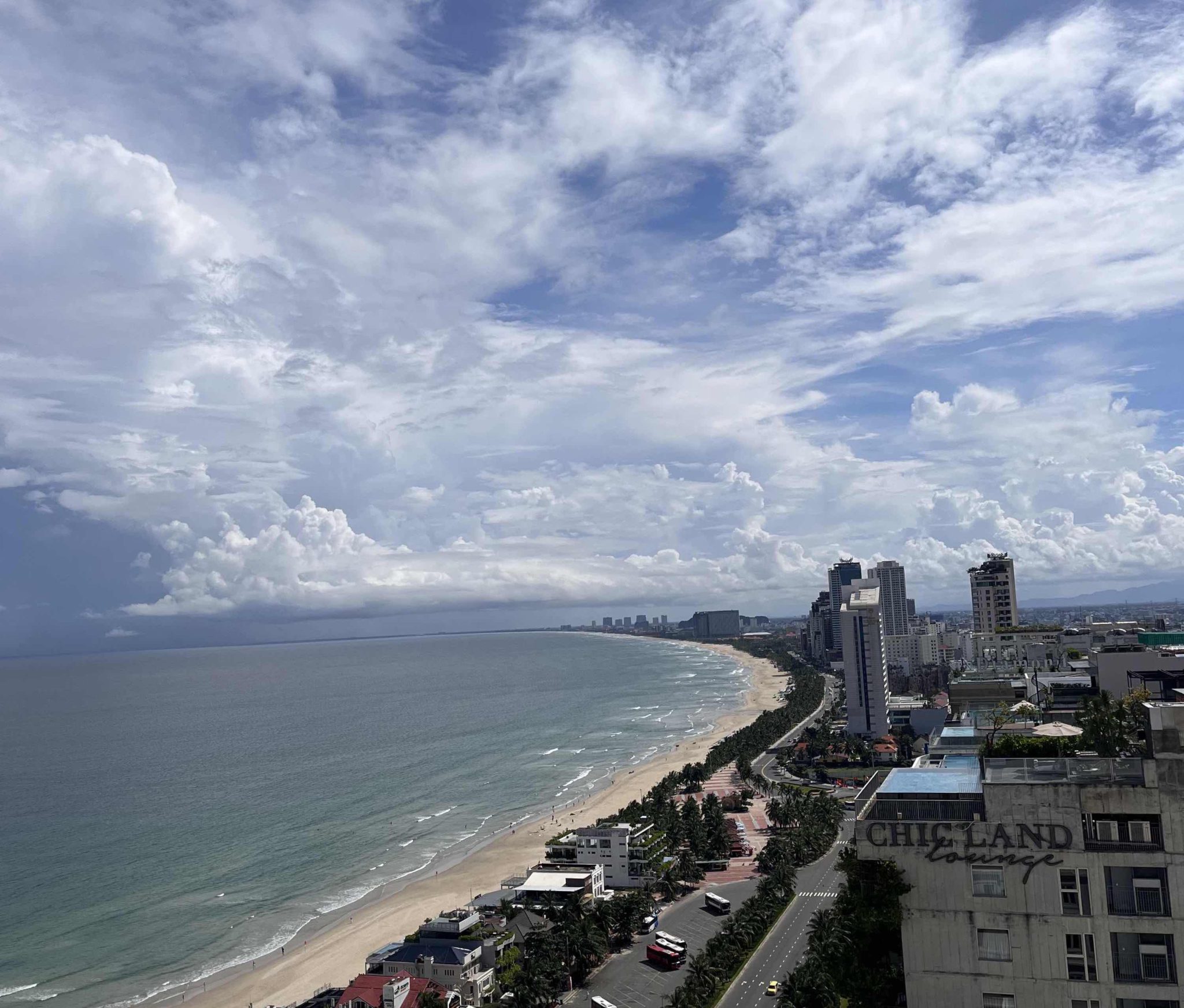 【社員インタビュー】第6弾＊夢を追いかけるグローバリスト《牛込さん》